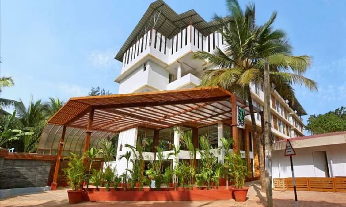 10 Morjim Beach Resorts, Book NOW & Get Upto 50% Off