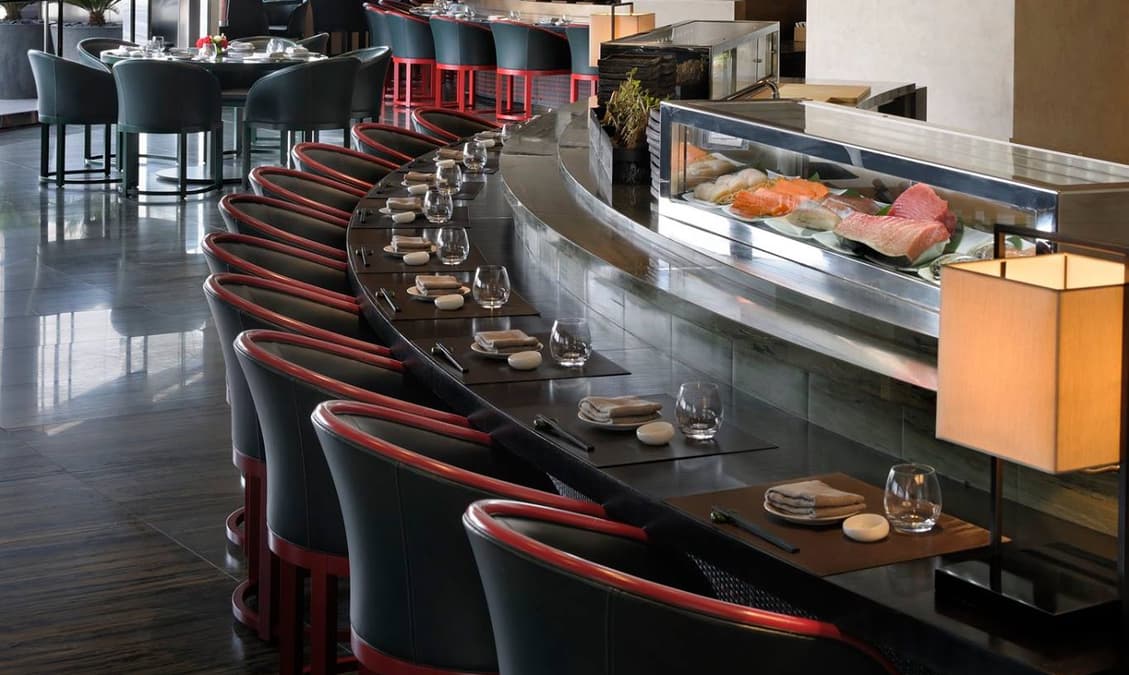 10 Restaurants in Burj Khalifa For A Lavish Dining Experience!