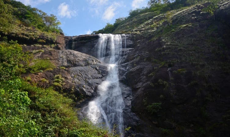7 Waterfalls In & Near Kochi Not To Be Missed In 2026!