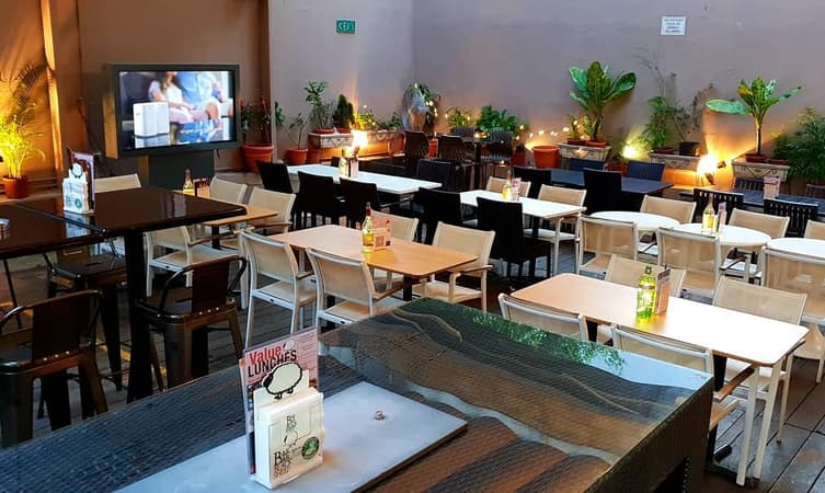 20 Restaurants in Bukit Timah, Singapore For A Lavish Dine -in!