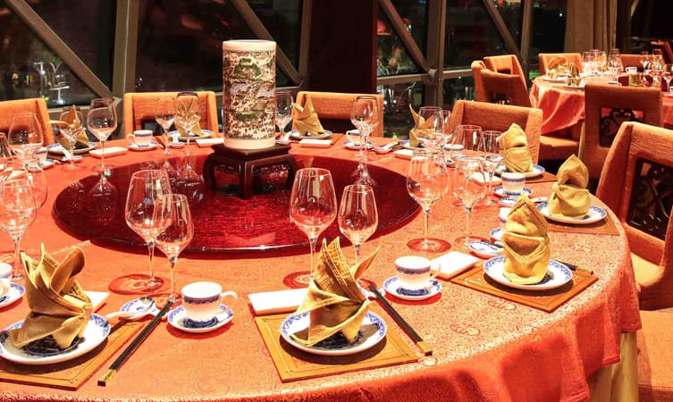 20 Restaurants in Orchard Road, Singapore That You Must-Visit!