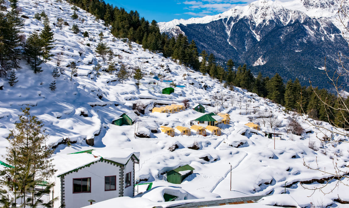 15 Best Places to See Snowfall in India: 2025 Updated List
