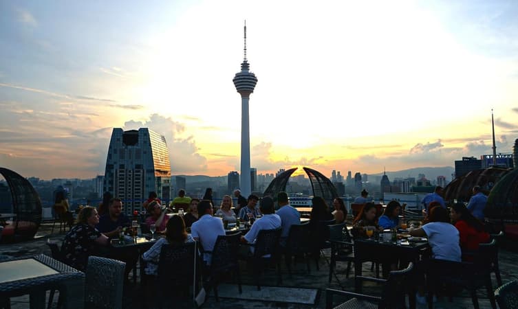 15 Sky Dining Places in Kuala Lumpur With Stunning Views!