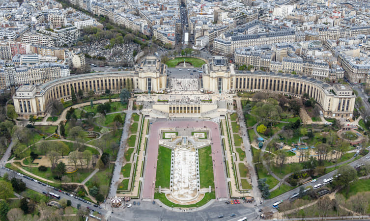 15 Things To Do Near Eiffel Tower Paris | Get Upto 30% Off Deals