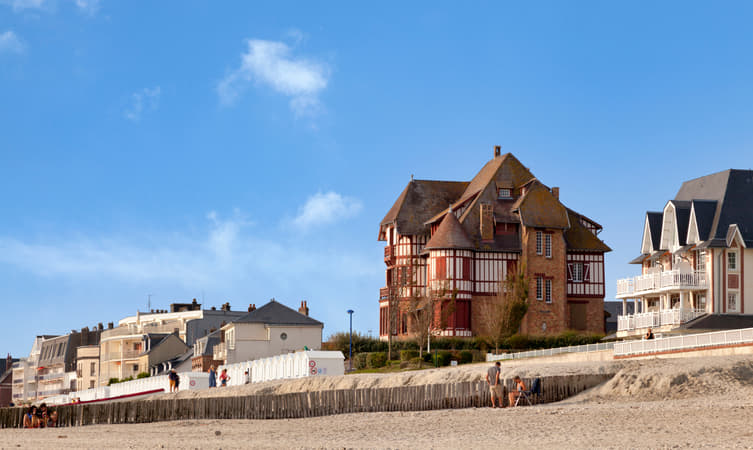 10 Beaches To Visit Near Paris For A Sun-Kissed Getaway!!