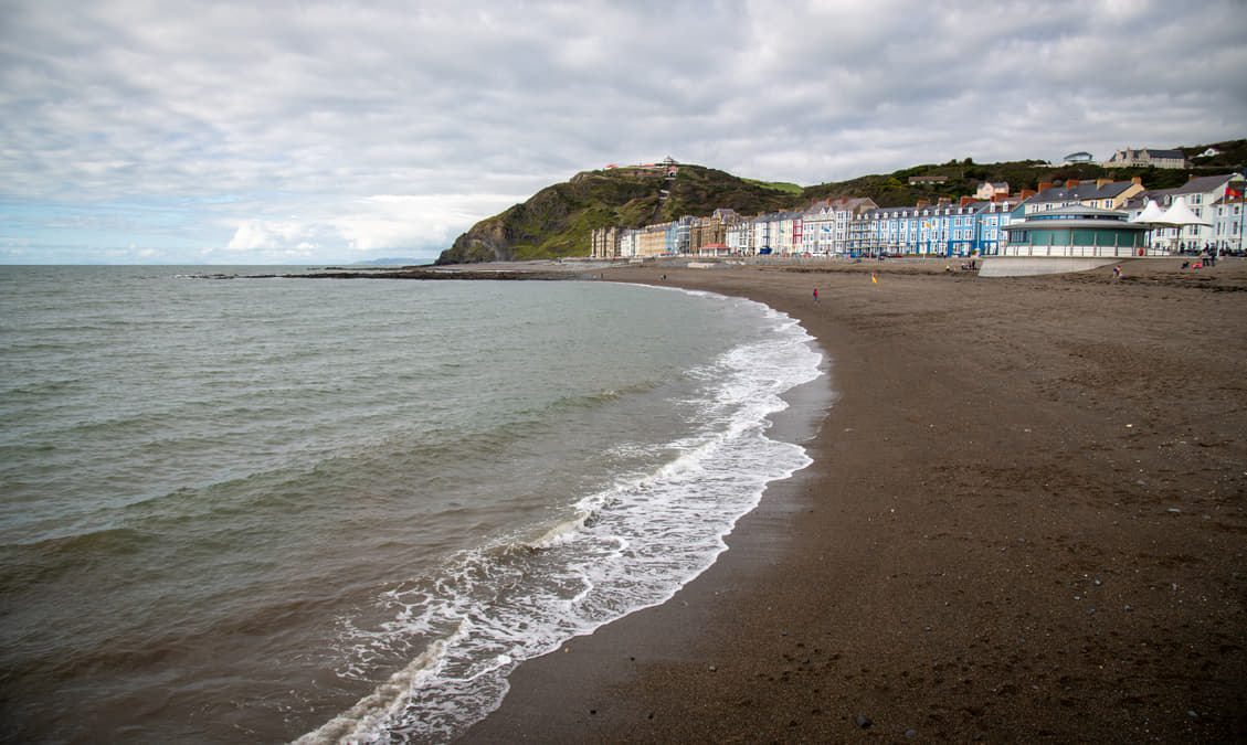 10 Beaches Near Birmingham For A Seaside Trip!