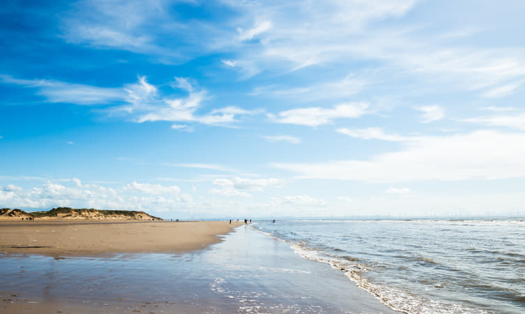 15 Beaches Near Manchester For A Perfect Seaside Day Out