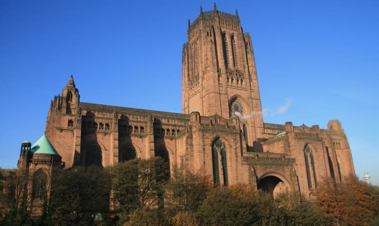 15 Romantic Things To Do In Liverpool For A Charming Trip