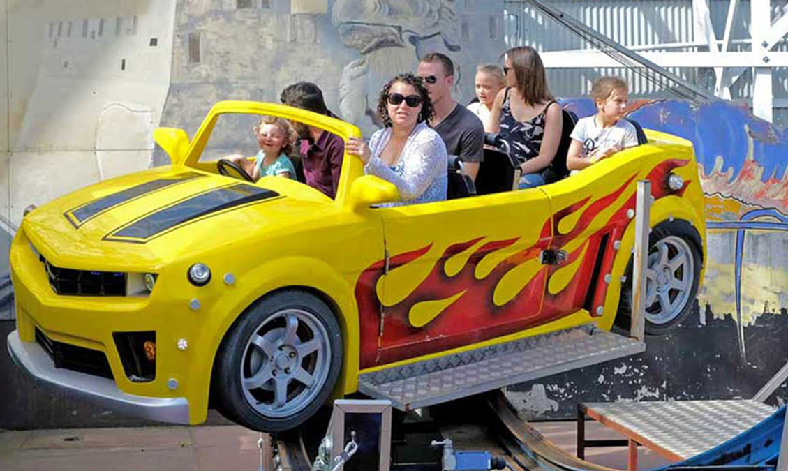 15 Luna Park Rides Melbourne For An Epic Thrilling Experience