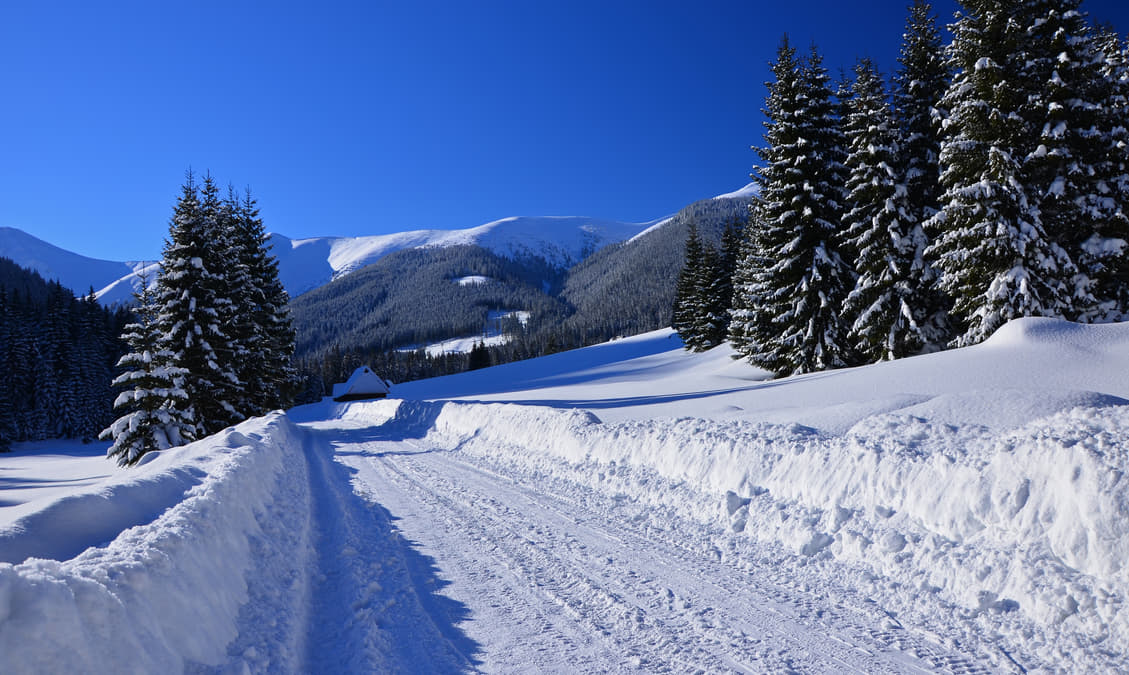 Poland in Winter: Weather, What to Pack & Places to Visit!