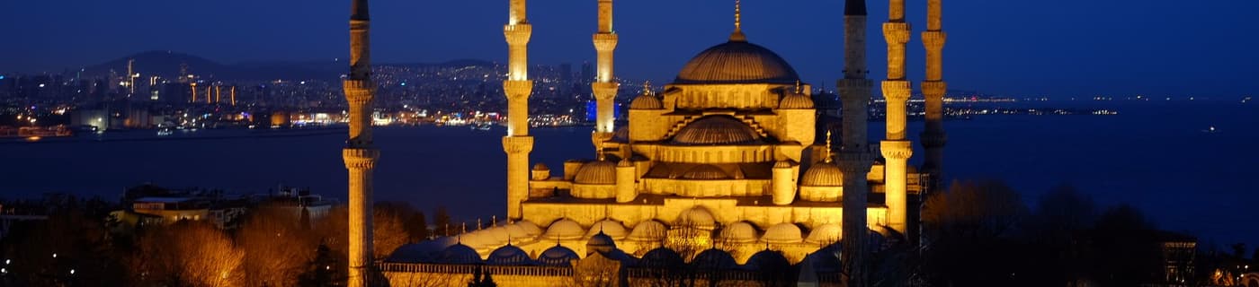 3 Days in Istanbul | Attractions to See, Travel Tips & More!