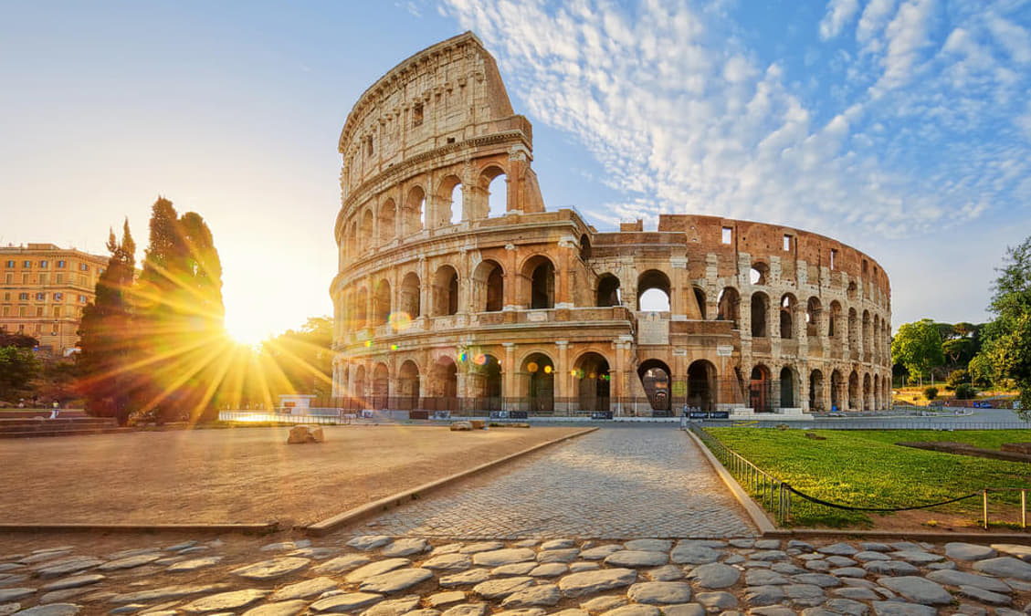 20 Monuments In Europe | Historical Places To Visit In Europe