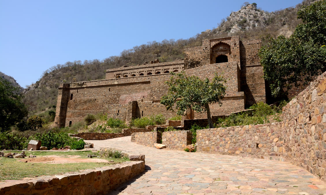 10 Haunted Places in Jaipur that You Must Not Visit Alone!
