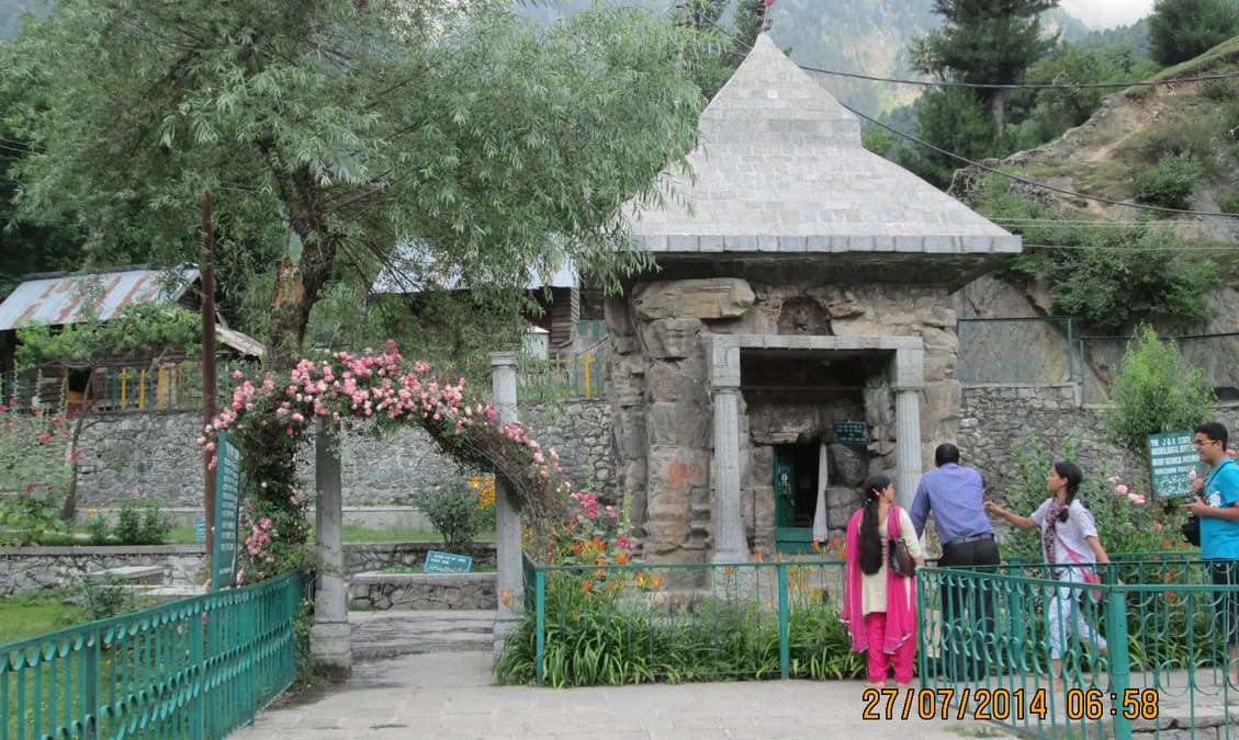 Pahalgam in Summer | Weather, How To Reach & Attractions!
