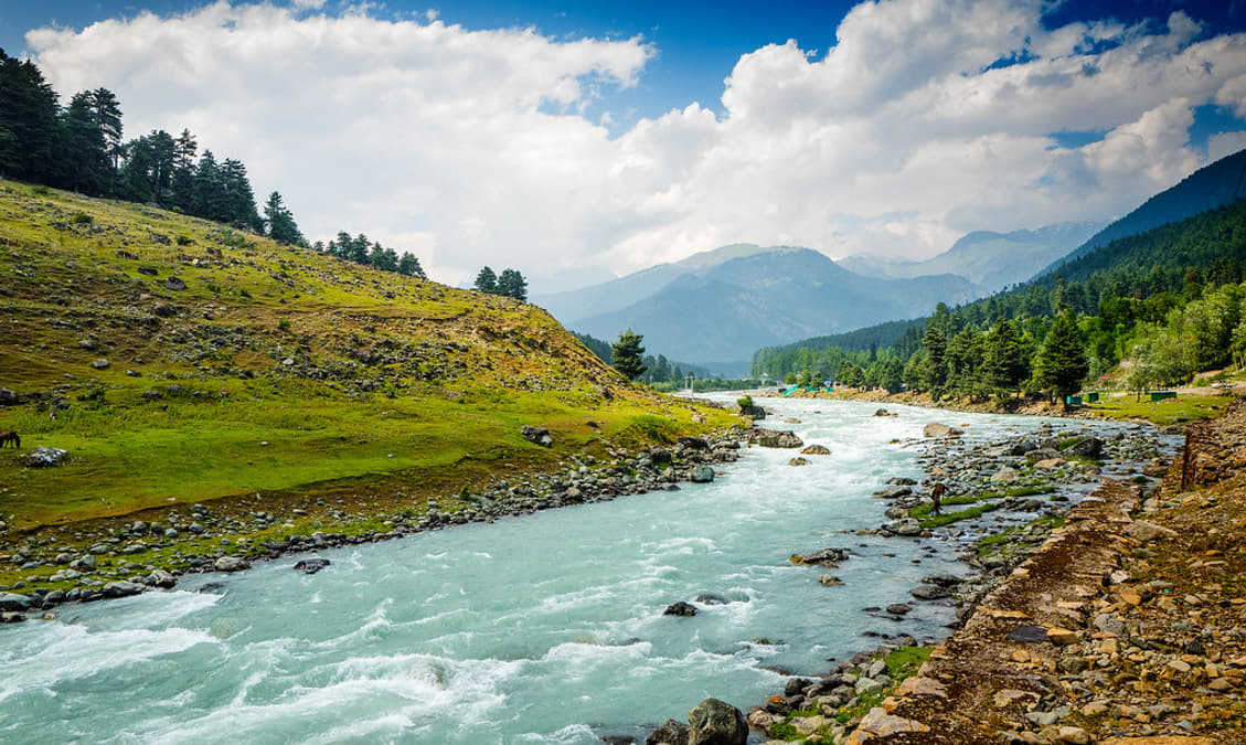 Pahalgam in June | Weather, What to Pack & Activities to Do!