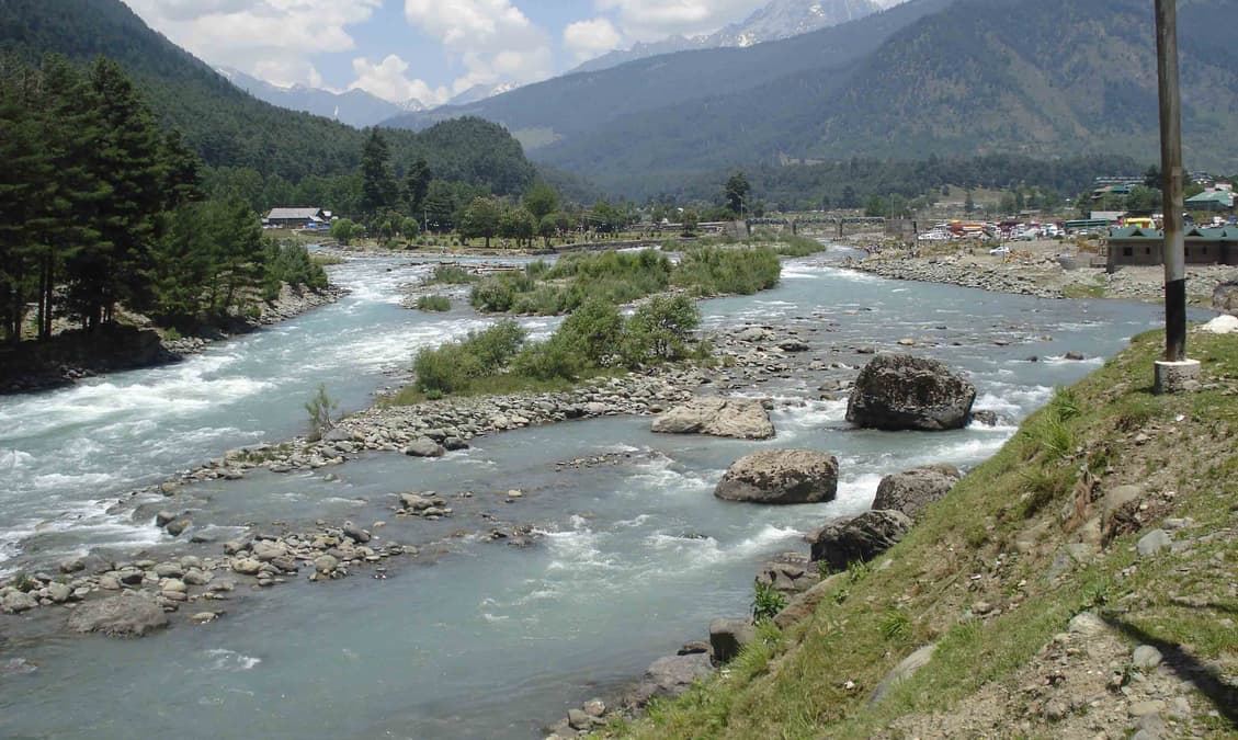 Pahalgam in June | Weather, What to Pack & Activities to Do!