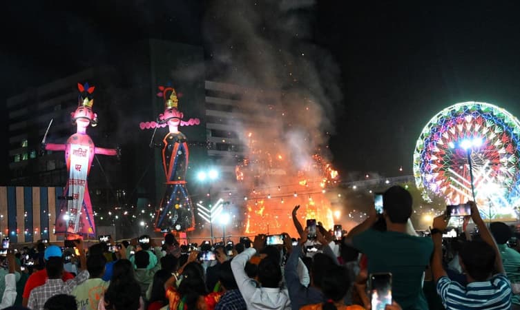 Dussehra in Delhi – Best Places to Celebrate Dussehra in 2025