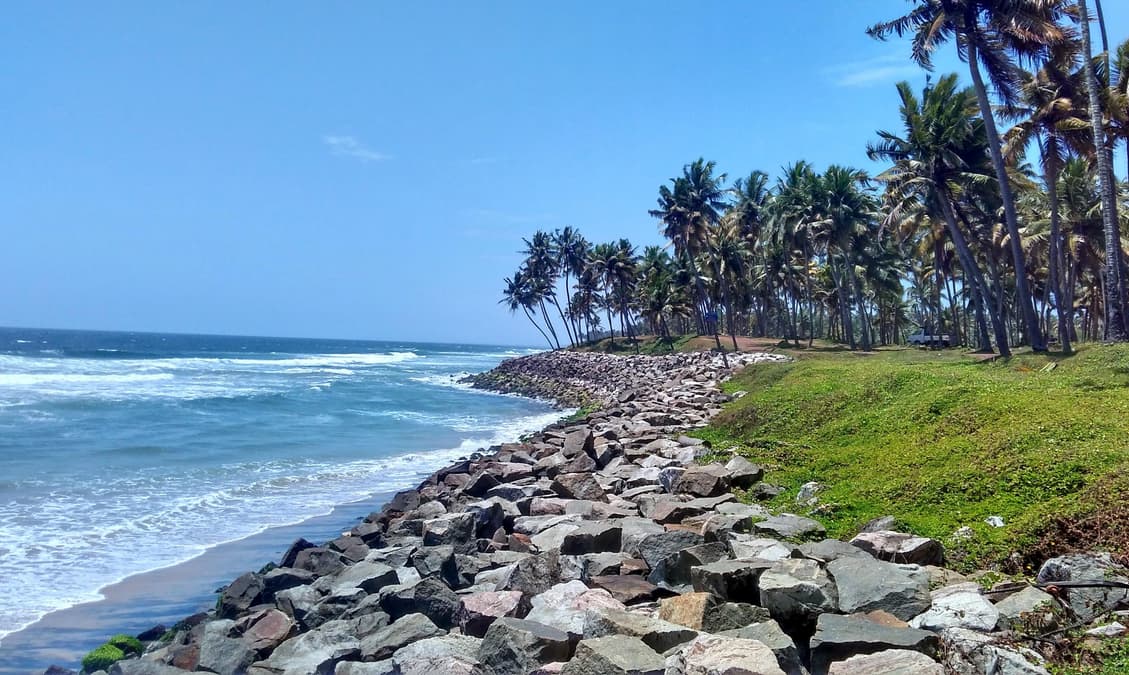 Best Time to Visit Varkala: Weather, Seasons & Travel Guide